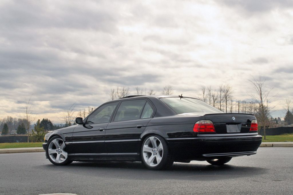 Black on black Se7eN...e38 content